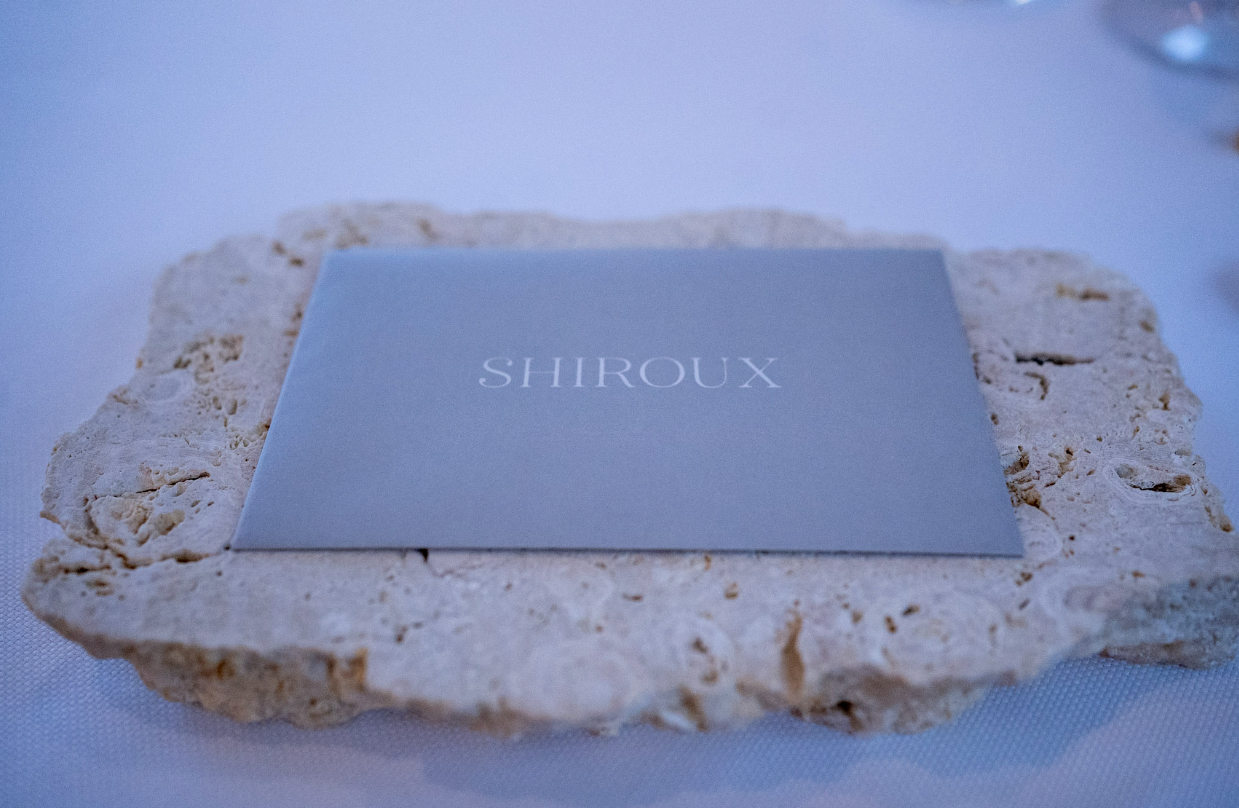 ハレクラニ沖縄内レストラン《SHIROUX / シルー》でプロポーズ - もとりょこblog